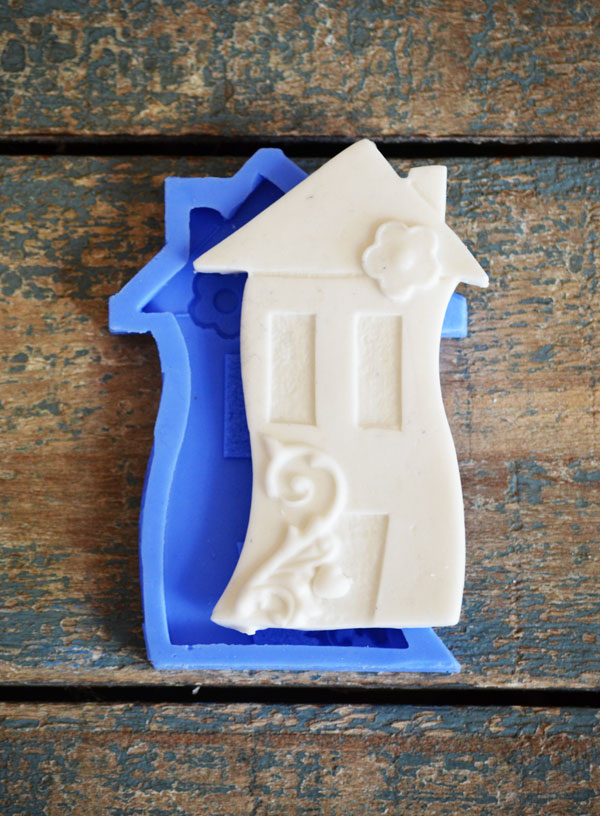 Summer Bungalo – Mini Bas-Relief Mould – The Blanc Canvas