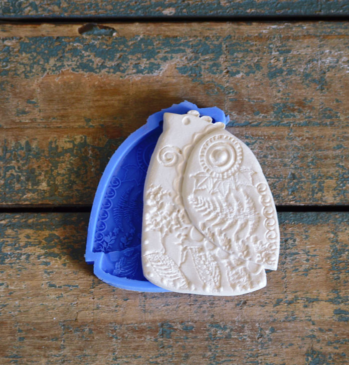 Flight – Bas-Relief Embellishment Mould – The Blanc Canvas