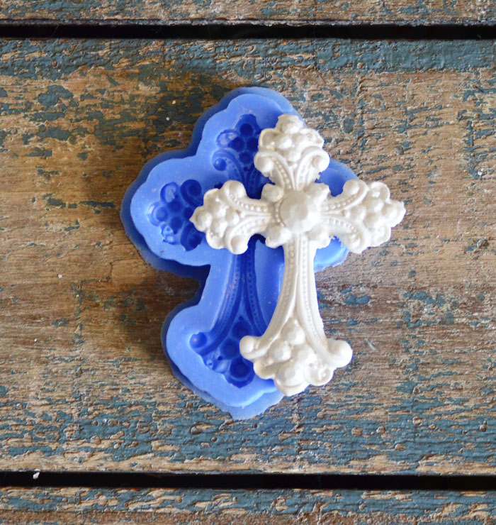 Ornate Cross – Bas-Relief Embellishment Mould – The Blanc Canvas